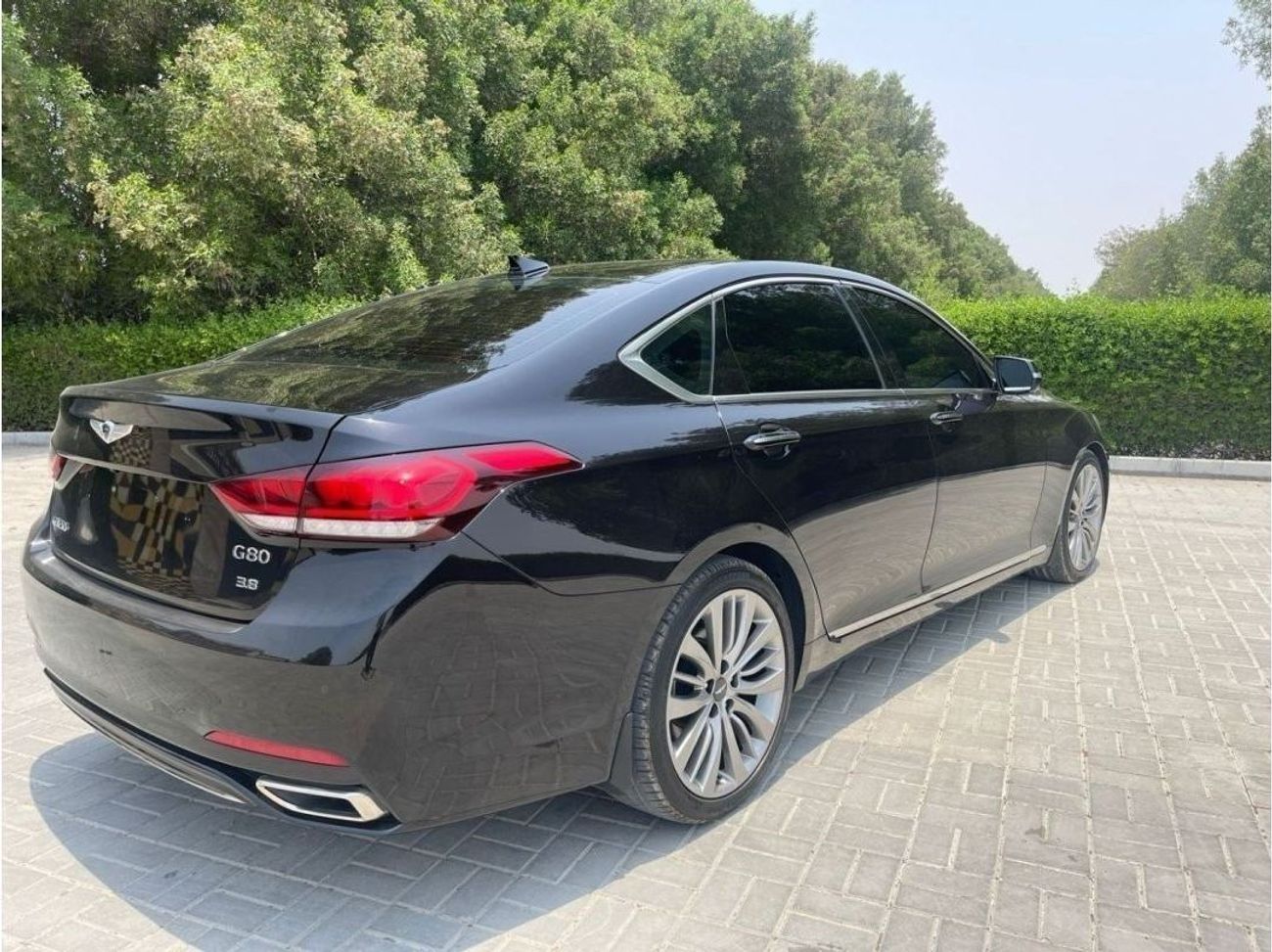 Used Genesis G80 Royal 2018 for sale in Dubai - 760688