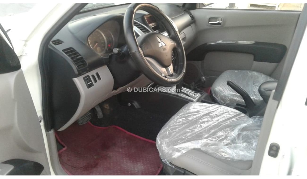 Used Mitsubishi L200 2012 for sale in Dubai - 147858