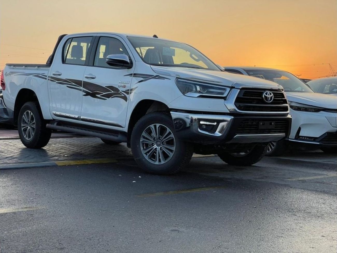 New Toyota Hilux TOYOYA HILUX 2022 SR5 4D 2022 for sale in Dubai - 567242