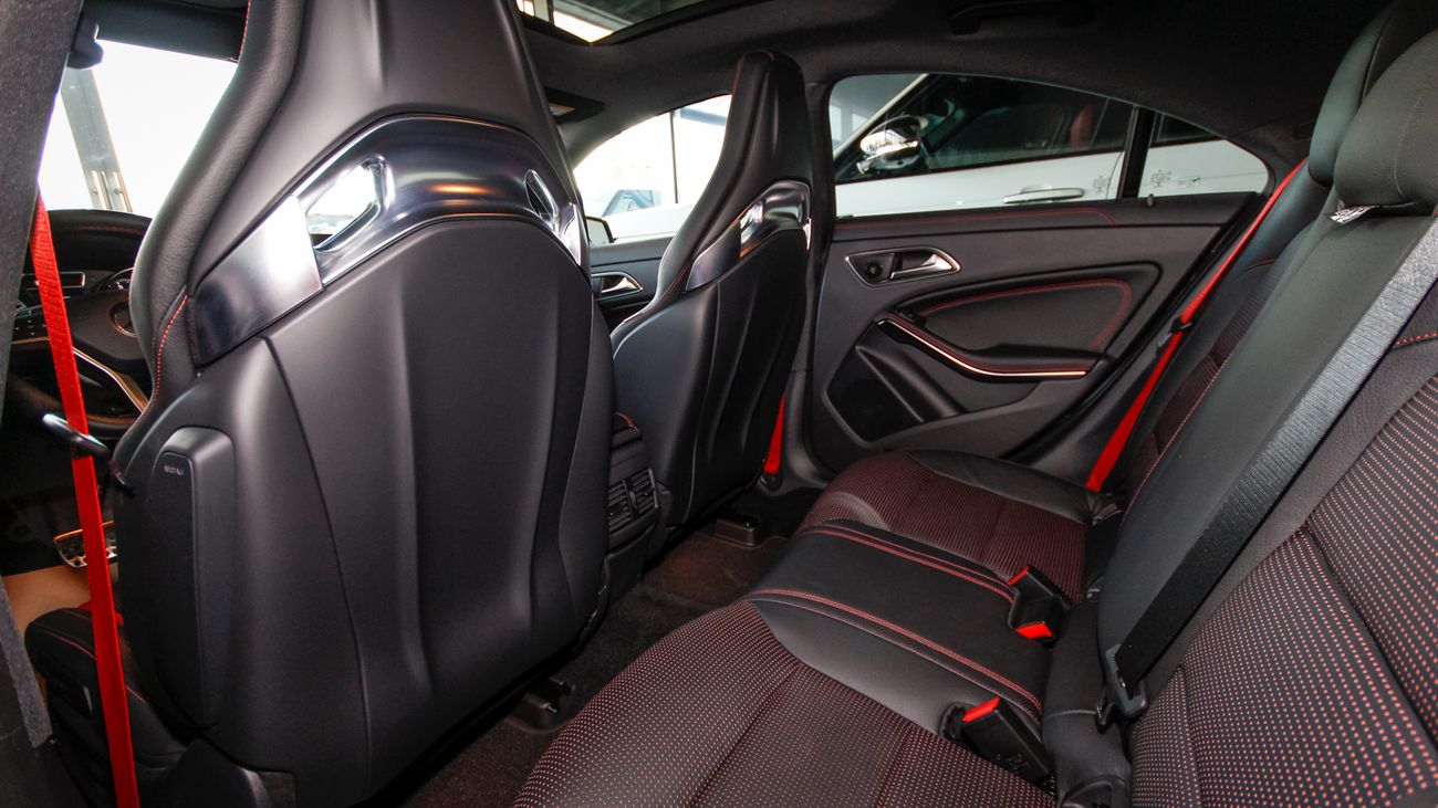 Used Mercedes-Benz CLA 45 AMG Turbo 2015 for sale in Dubai - 37910