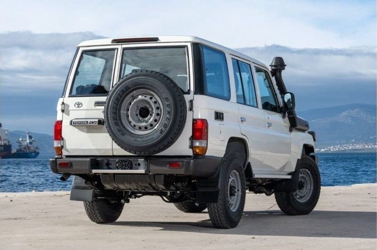 New Toyota Land Cruiser 70 Land Cruiser Hard Top LC76 4.5L 5door Diesel V8 2024 0KM 2025 for ...