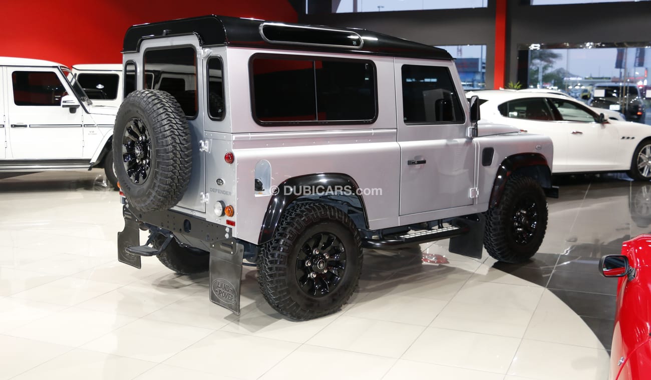 Used Land Rover Defender 2015 for sale in Dubai - 102059