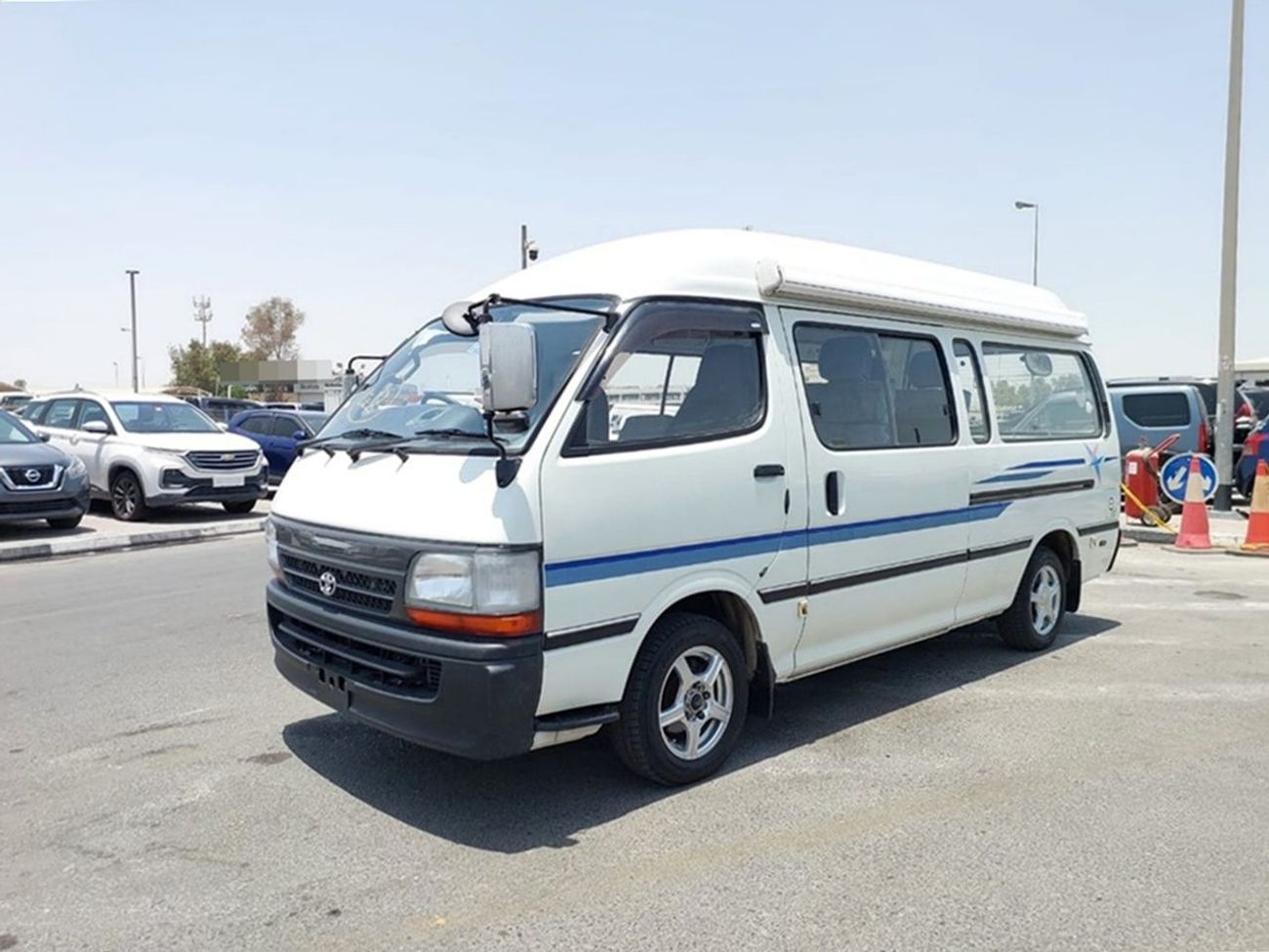 Used TOYOTA HIACE COMMUTER VAN RHD 1995 MODEL 2.8 L DIESEL AUTOMATIC ...