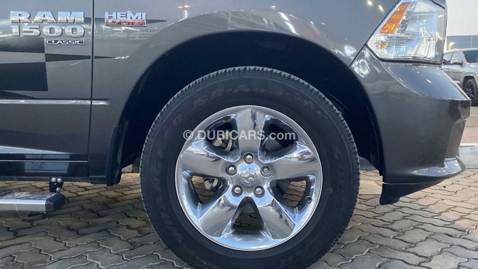 Used RAM 1500 1500 Hami 5.7 2019 for sale in Sharjah - 498583
