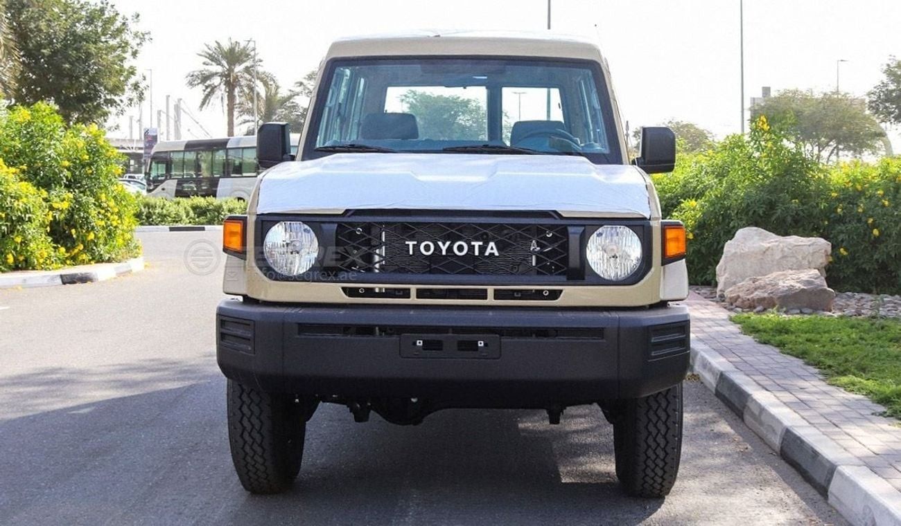 New 2025 Model Toyota Land Cruiser 70, LC78, 4.0L Petrol 4WD 5M/T 2025 for sale in Dubai - 821097