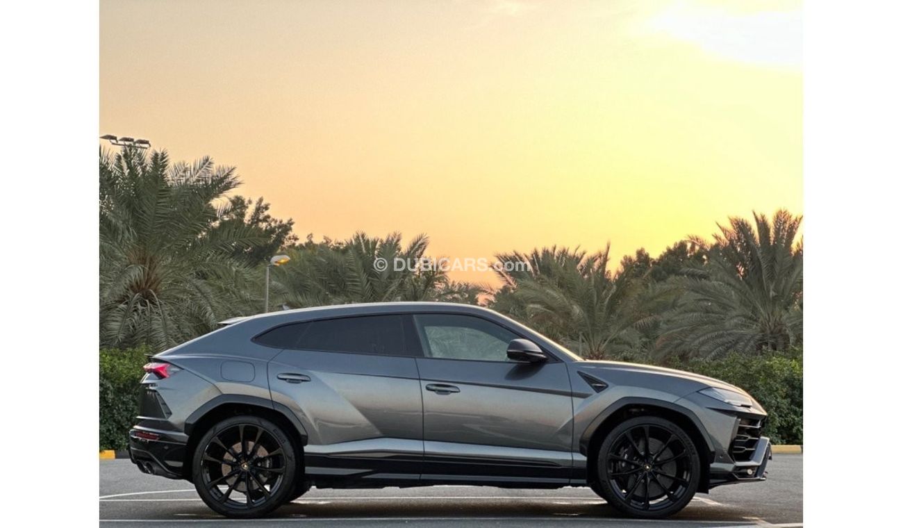 Used Std LAMBORGHINI URUS 2019 V8 2019 for sale in Sharjah - 693090