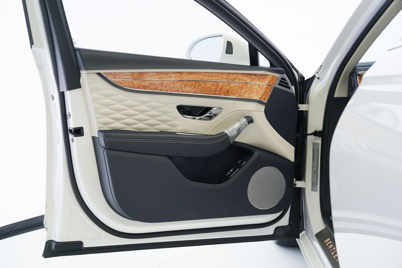 Used Bentley Flying Spur 6.0T W12 2021 for sale in Dubai - 838328