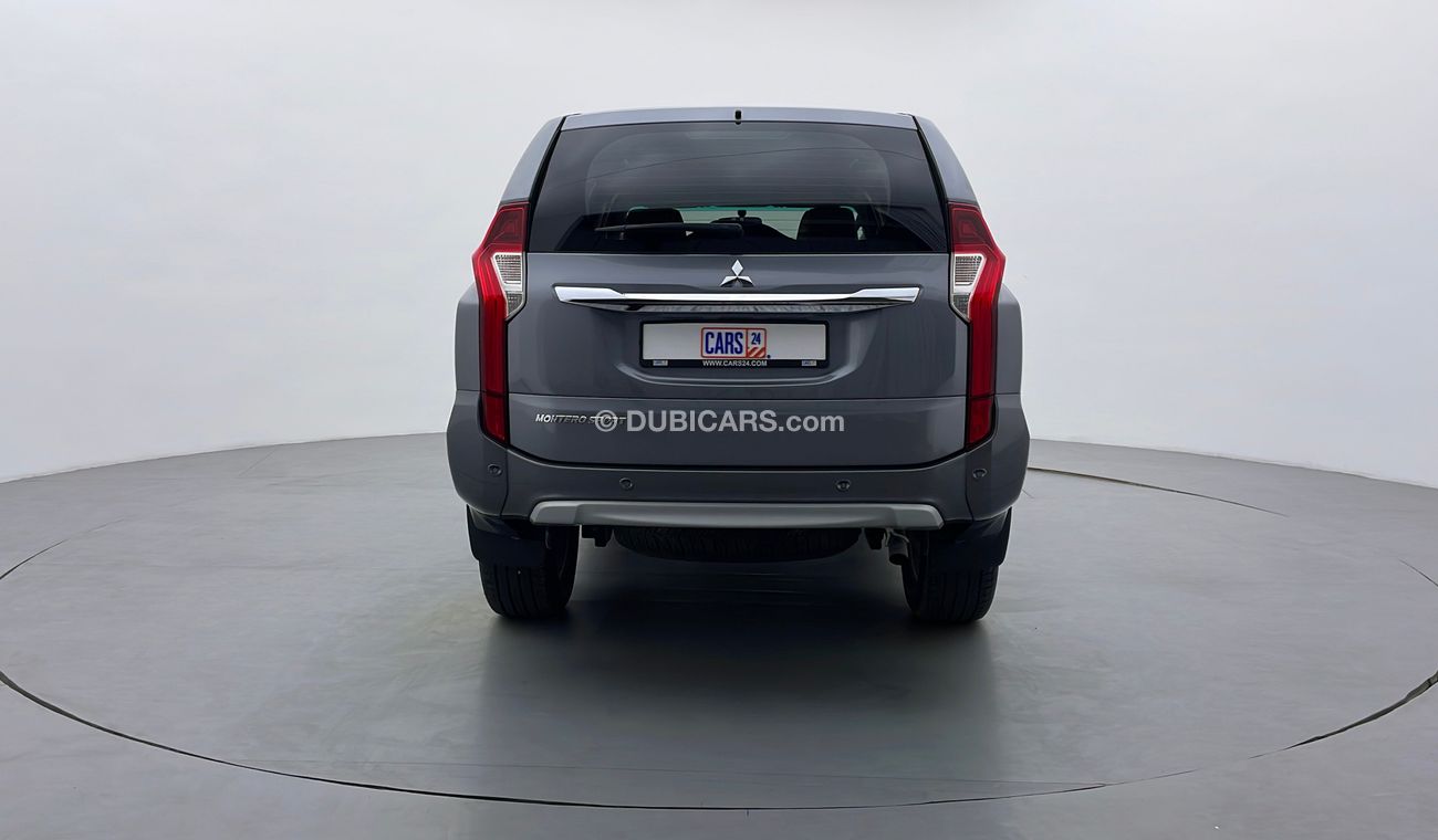 Used Mitsubishi Montero Sport RWD 3000 2017 for sale in Dubai - 493785