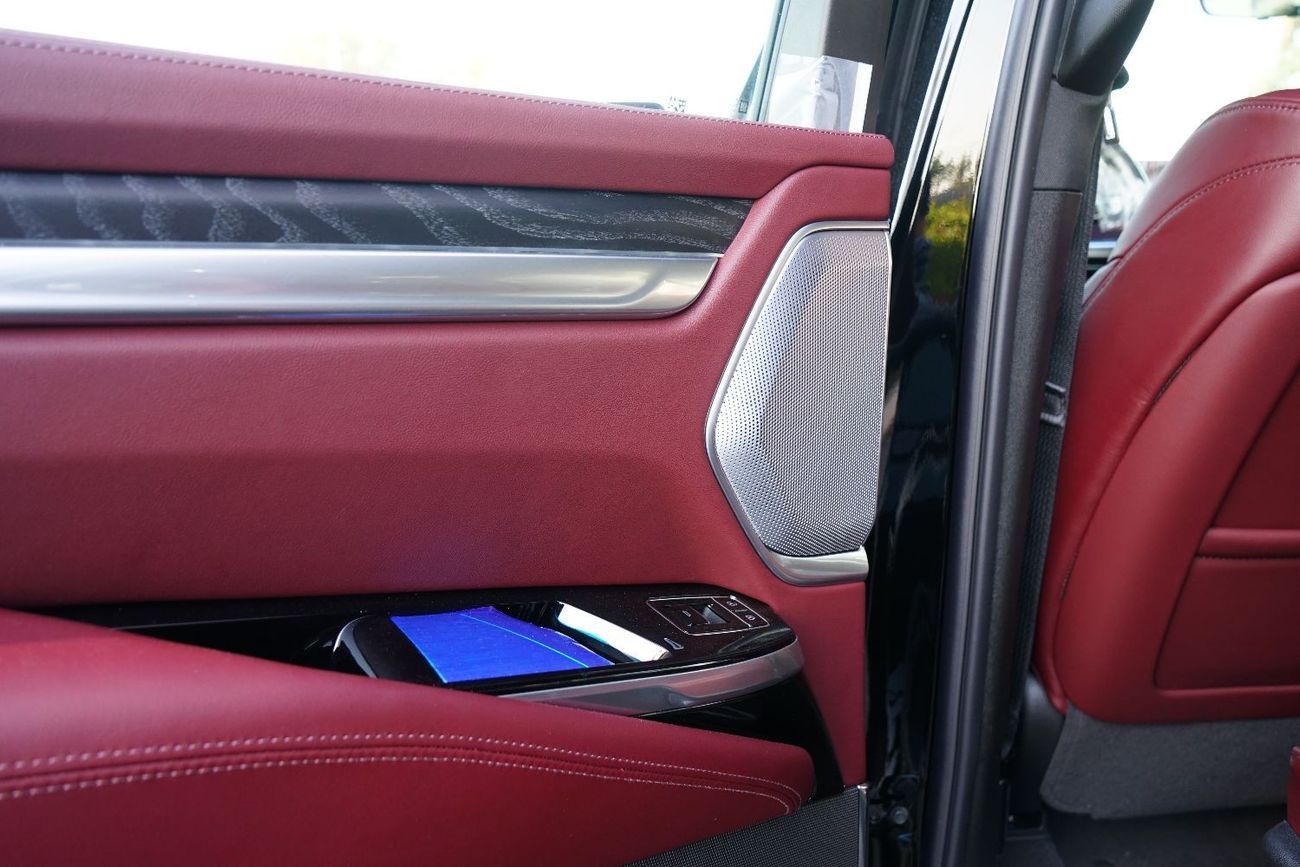 New Cadillac Escalade Sport 6.2L 4WD 2025 for sale in Dubai - 839963