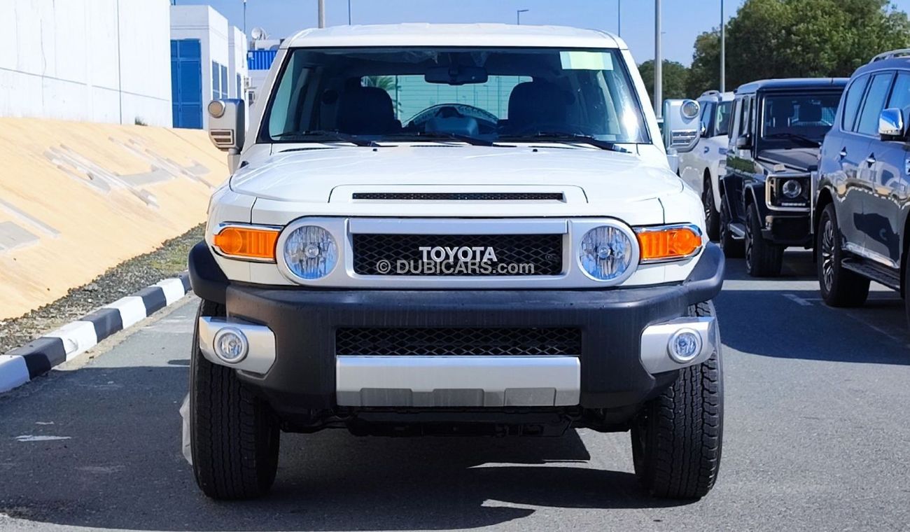 New TOYOTA FJ CRUISER 4.0L 2023 for sale in Dubai - 586760