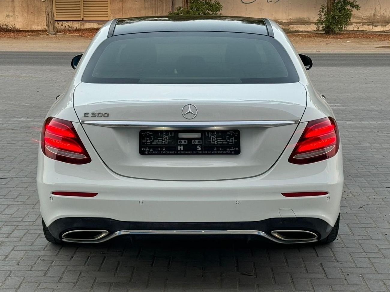 Used Mercedes-Benz E300 Std 2017 for sale in Dubai - 740353