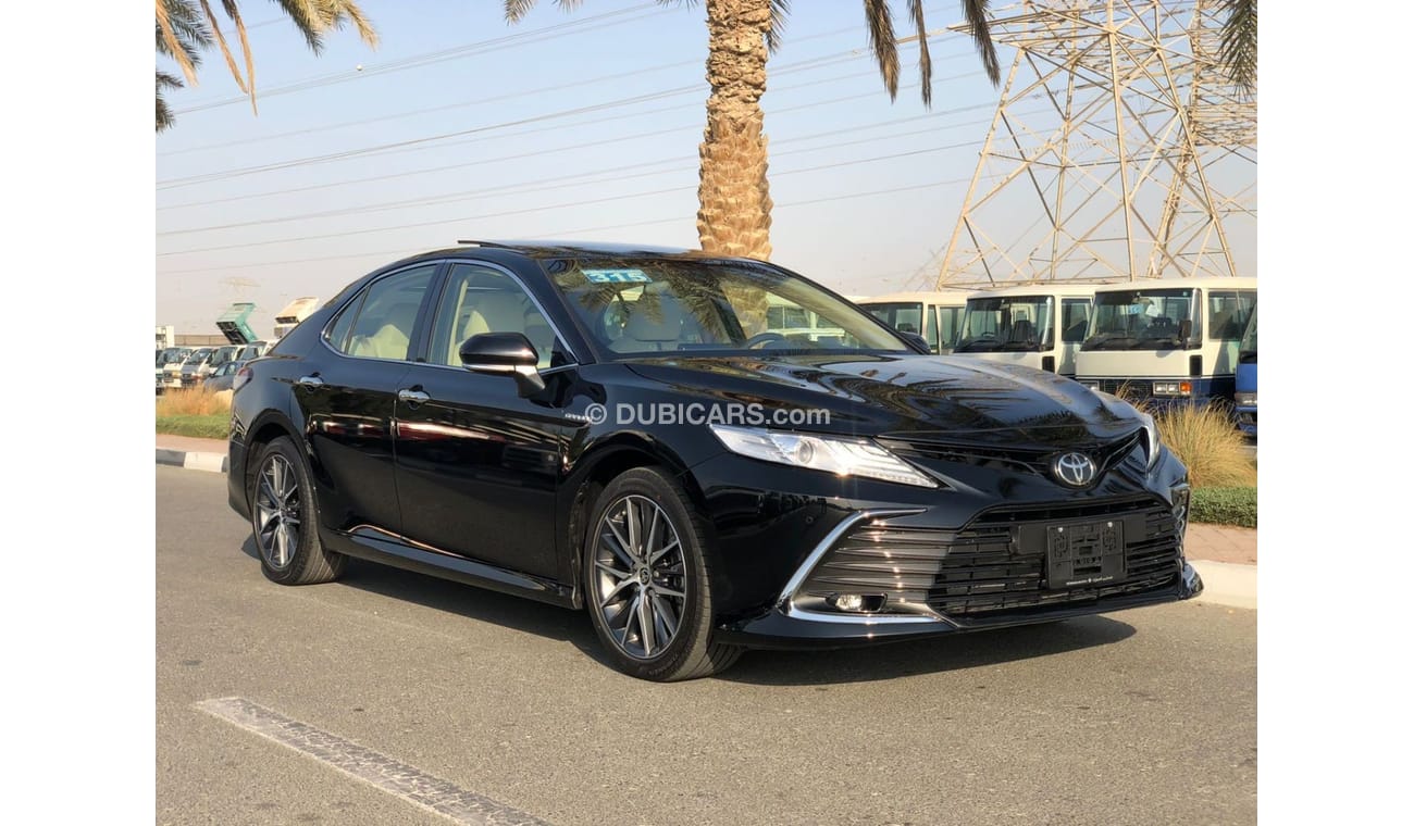 New Toyota Camry SE+ GRANDE V6 2022 2022 for sale in Dubai - 542565