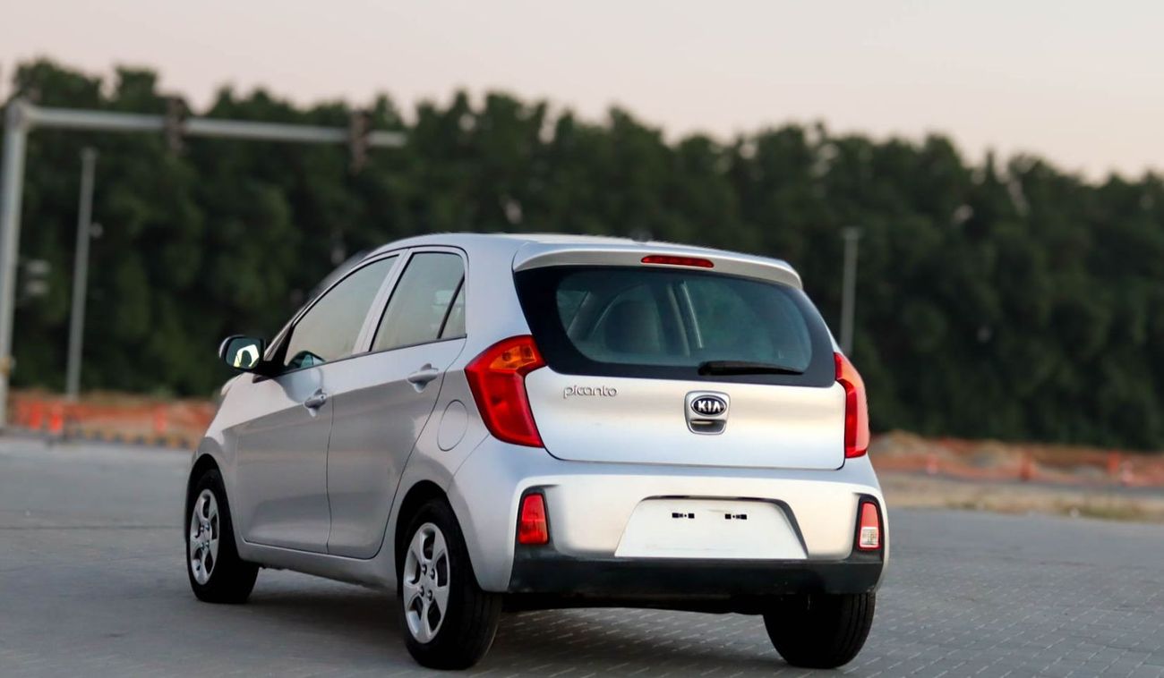 Used Base 1.2L Kia Picanto 1.2L 2017 GCC accident free in excellent ...