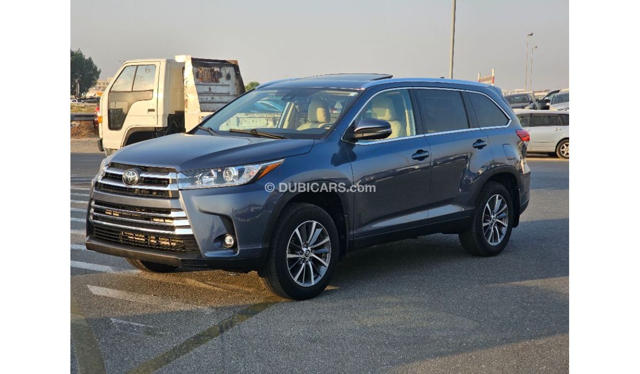 Used Toyota Highlander 2019 model XLE 4x4 , sunroof and Push button ...