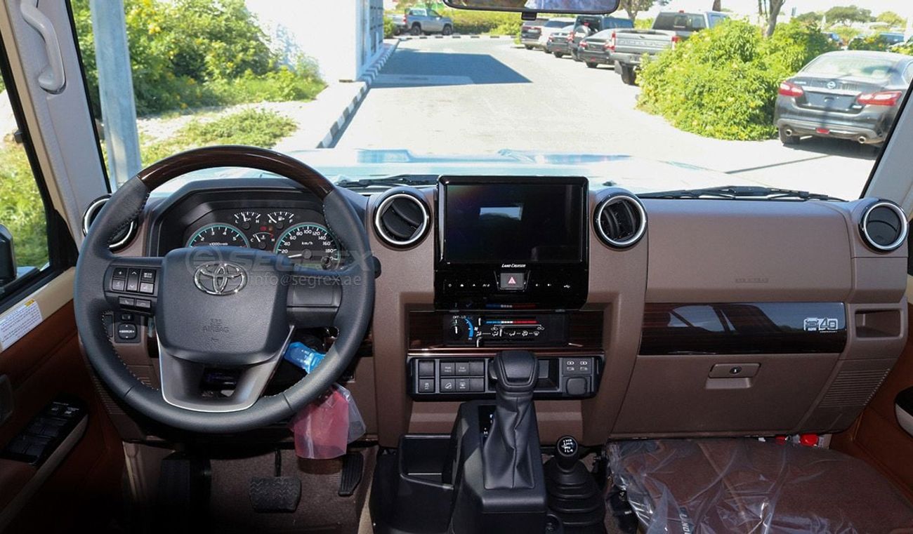 جديدة تويوتا لاند كروزر 70 2025 Model Toyota Land Cruiser Hardtop LC76, 4.0L Petrol 4WD 6A/T ...