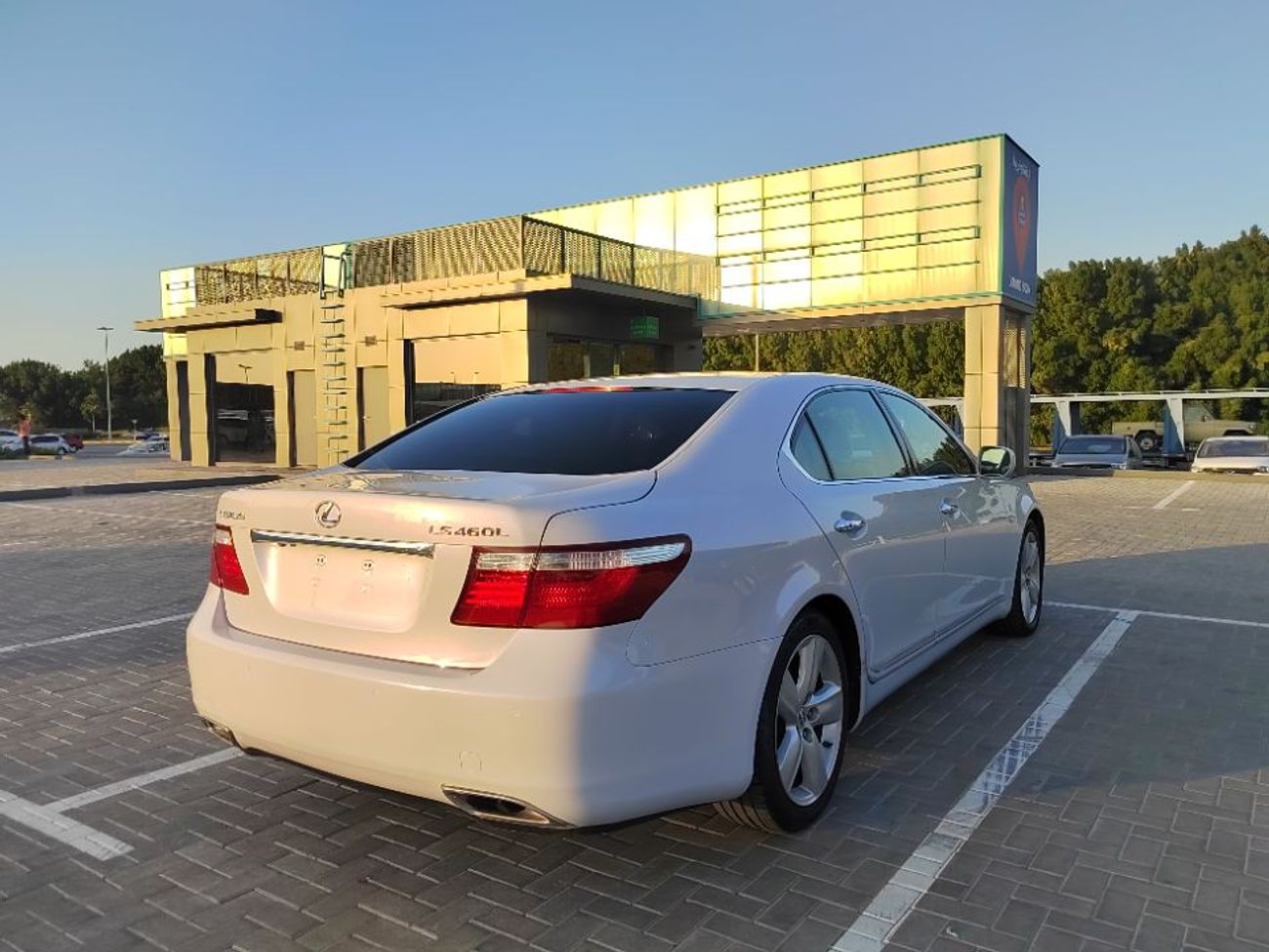 Used Lexus LS460 2009 2009 for sale in Sharjah - 705839