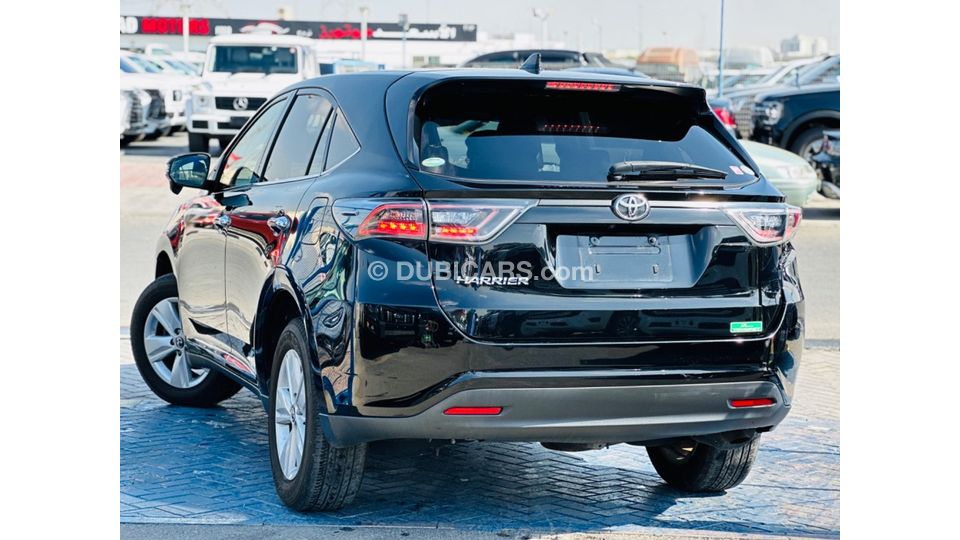 Used Toyota Harrier Toyota Harier 2017 for sale in Dubai - 698262