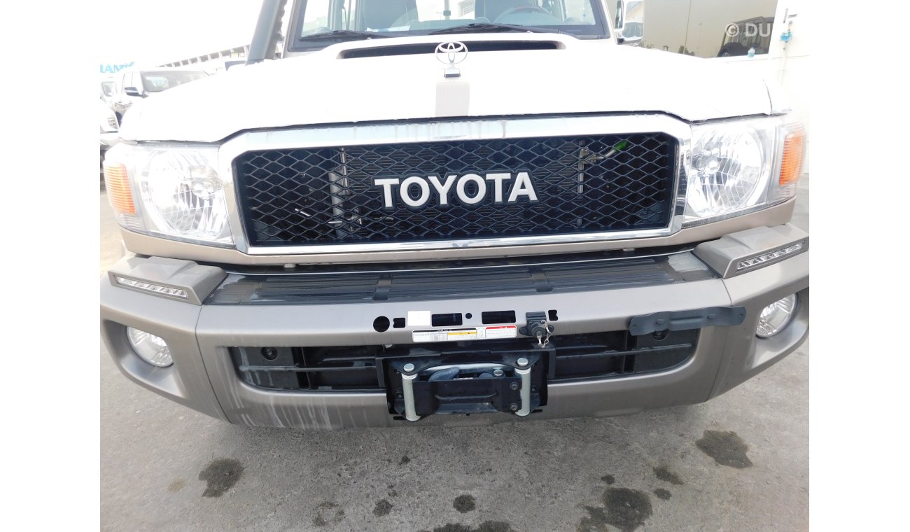New Toyota Land Cruiser Pick Up 79 DC LX LIMITED V8 4.5L TURBO DIESEL 6 ...