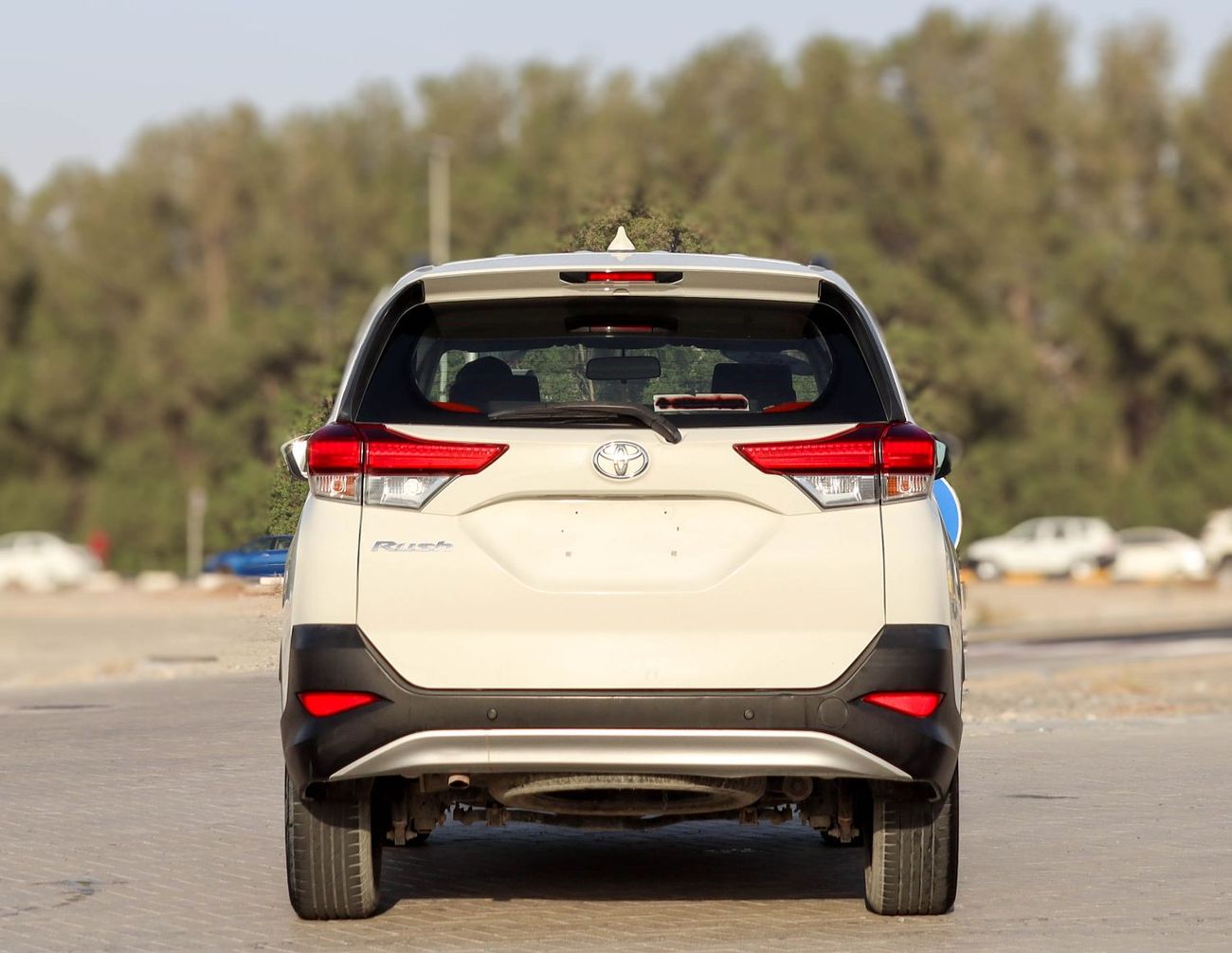 Used EX 1.5L Toyota Rush 1.5L 2021 GCC , accident-free, in excellent ...