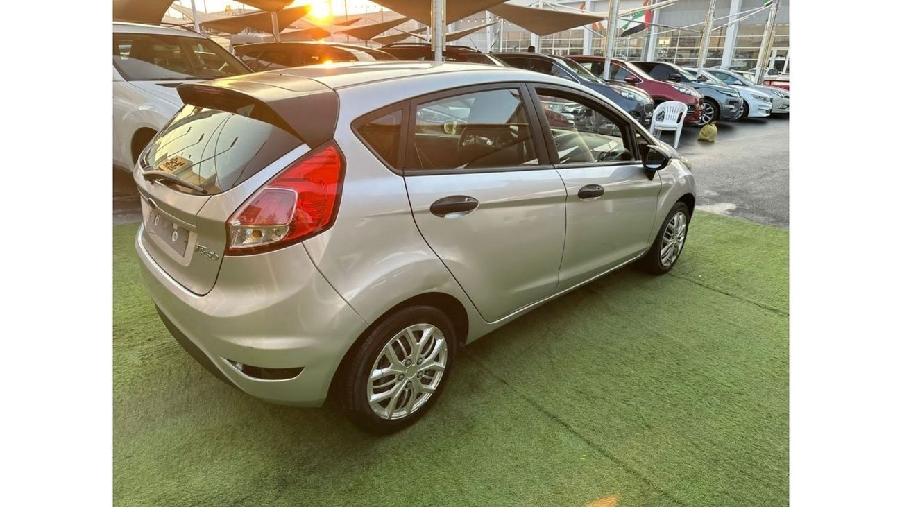 Used Ford Fiesta 2014 for sale in Sharjah - 699719