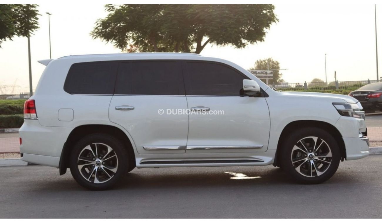 Used GXR3 2021 Toyota Land Cruiser GXR Grand Touring 8 cylinder 4.6L ...