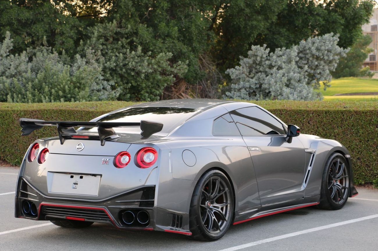 Used Nissan GTR Std NISSAN GT-R 2017 GCC FULL OPTION FULL CARBON FIBER ...